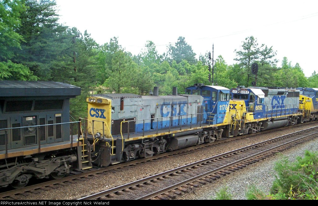 CSX 1178 sits in the middle